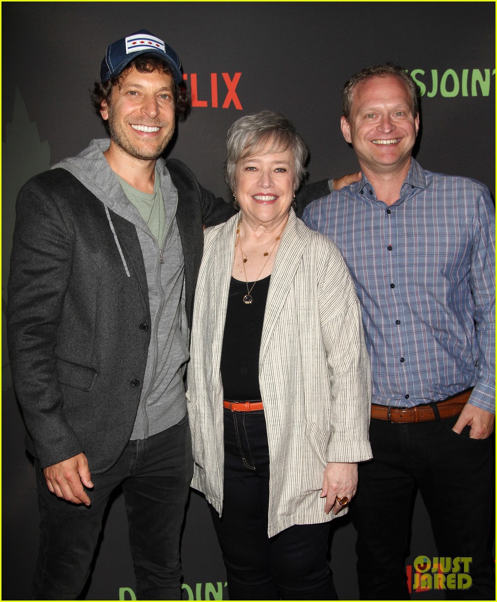 Kathy Bates Plays Marijuana Legalization Advocate In New Netflix Show ...