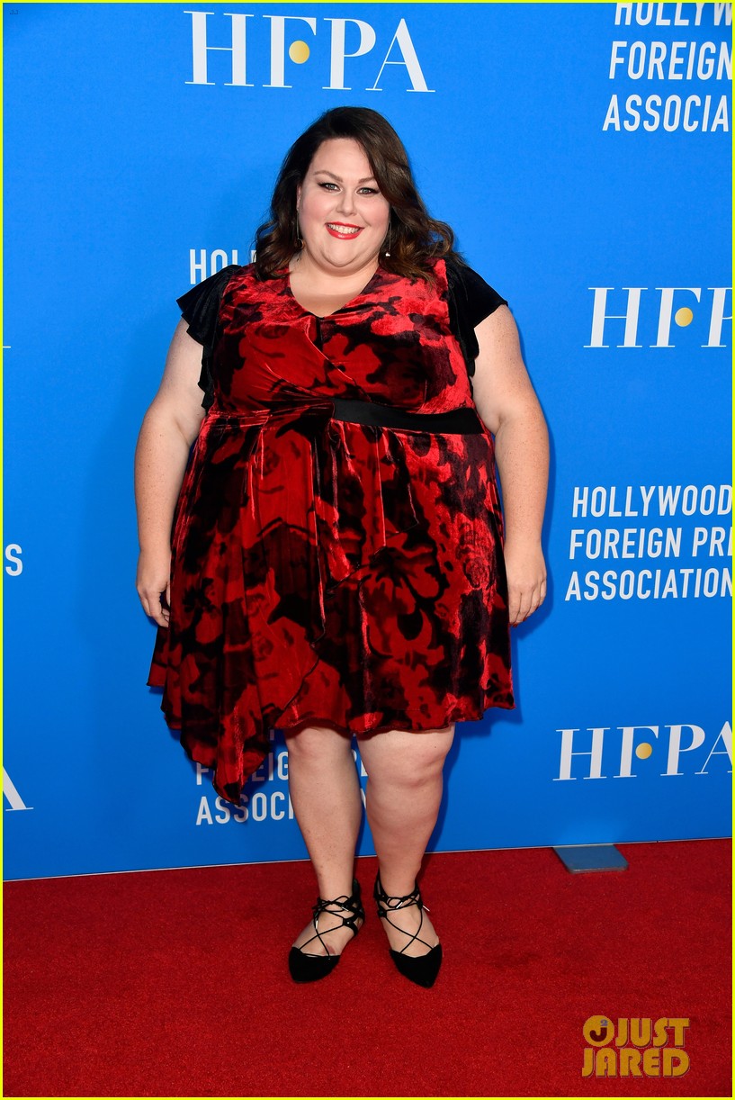 Alison Brie, Elisabeth Moss, & Jenny Slate Go Glam for HFPA Banquet ...