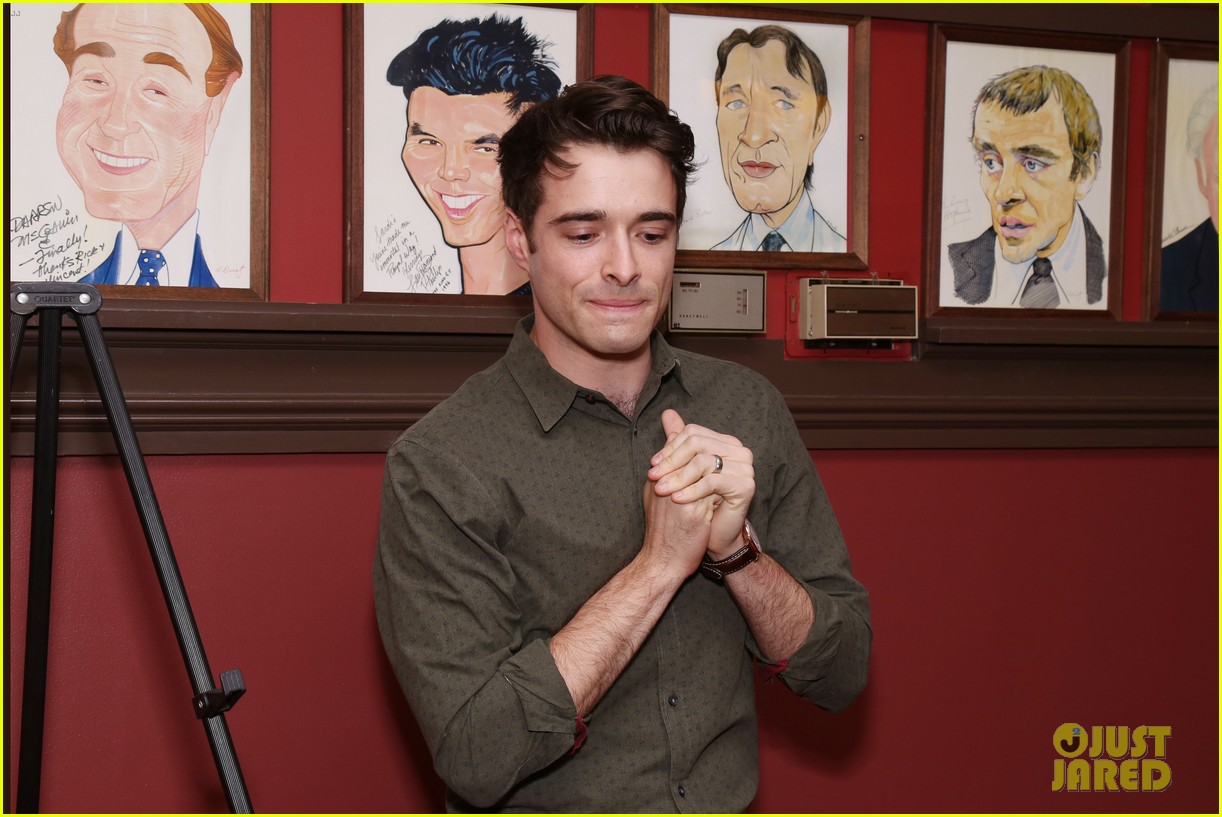 Broadway's Corey Cott Unveils His Portrait at NY's Sardi's: Photo ...