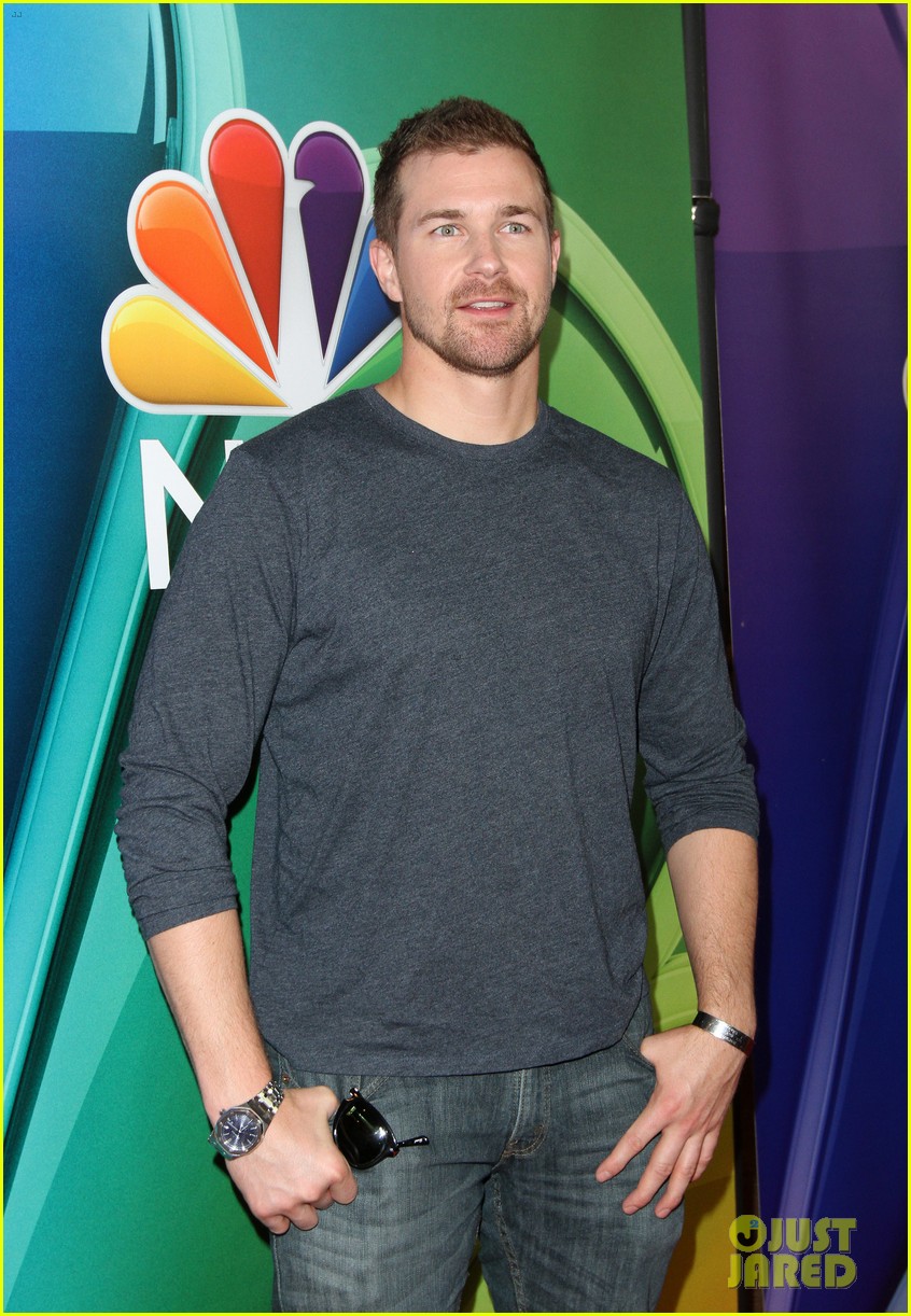 UnREAL's Josh Kelly Puts His 70-Pound Weight Loss on Display!: Photo ...