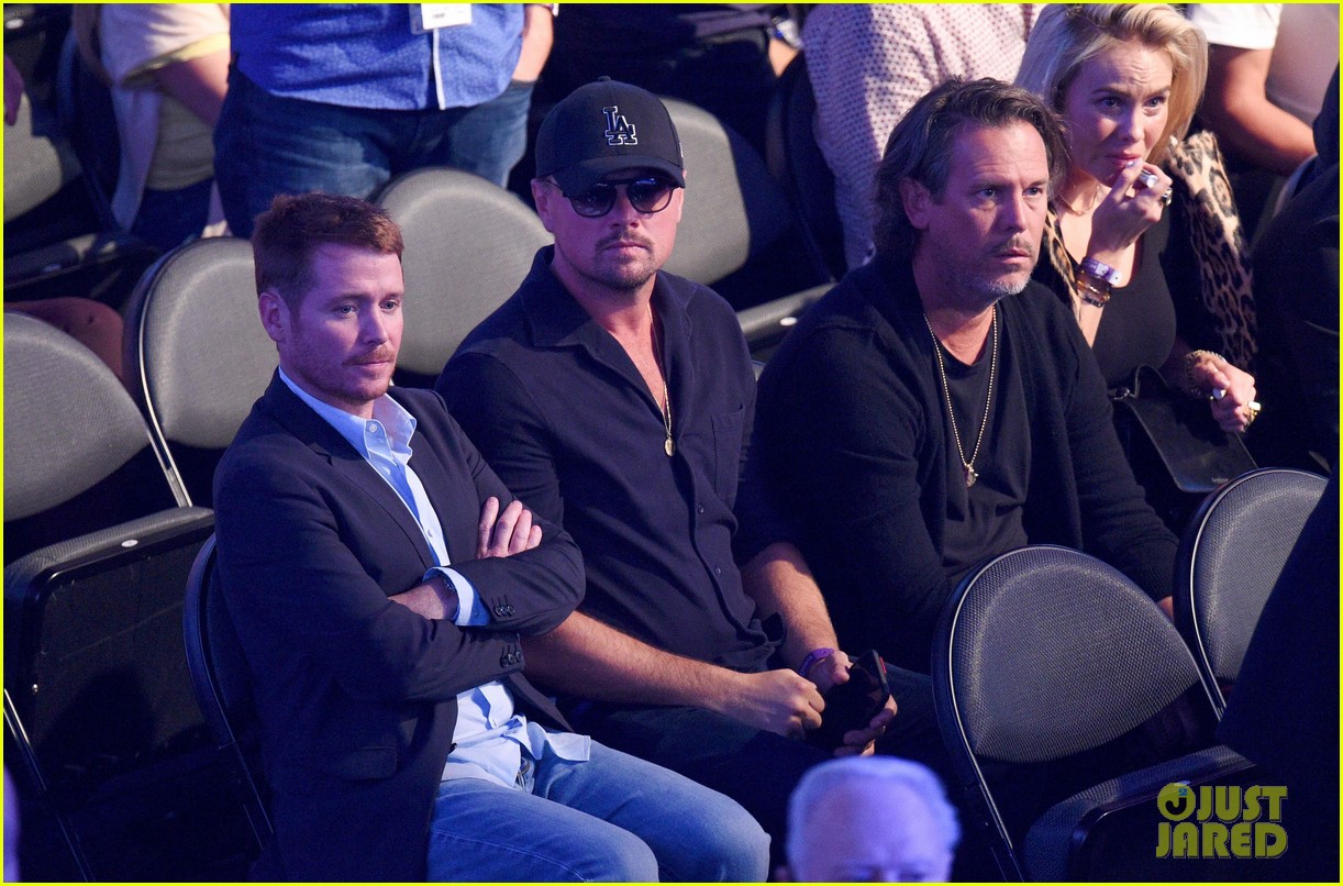 Leonardo DiCaprio Meets Up with Orlando Bloom at Mayweather vs McGregor ...