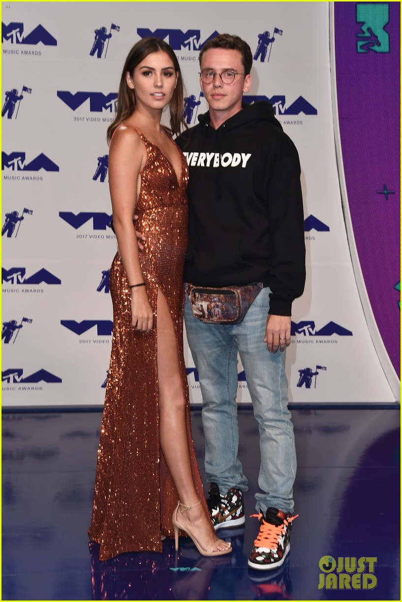 Logic & Wife Jessica Andrea Show Their Best Poses at MTV VMAs 2017 ...