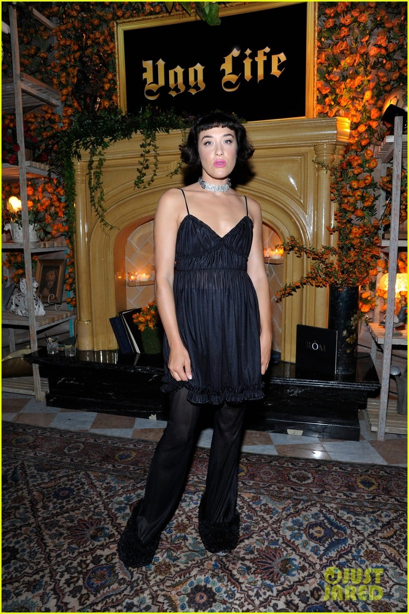 Katy Perry Celebrates Big Night with Calvin Harris & Jared Leto at VMAs ...