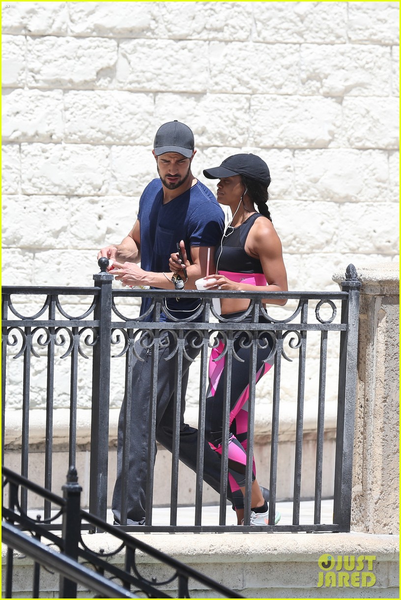 The Bachelorette's Rachel & Bryan Hang Out with His Parents in Miami ...