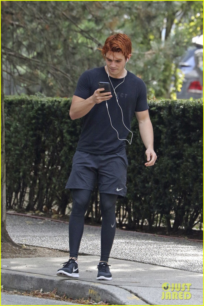 Riverdale's KJ Apa Spotted Working Out Following Car Accident: Photo ...