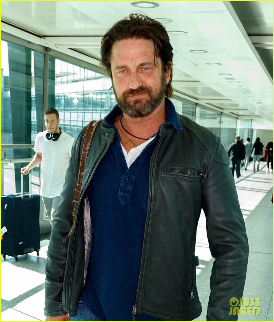 Gerard Butler Catches a Flight from Los Angeles to London: Photo ...