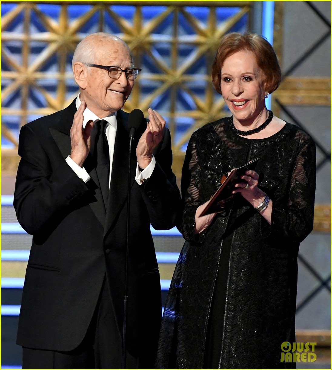TV Legends Carol Burnett & Norman Lear Present at Emmys 2017: Photo ...
