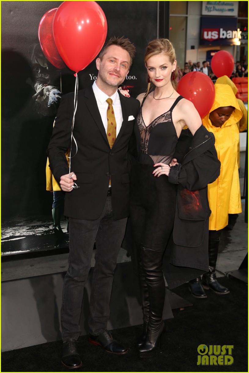 Derek Hough & More Stars Attend the 'It' Hollywood Premiere: Photo ...