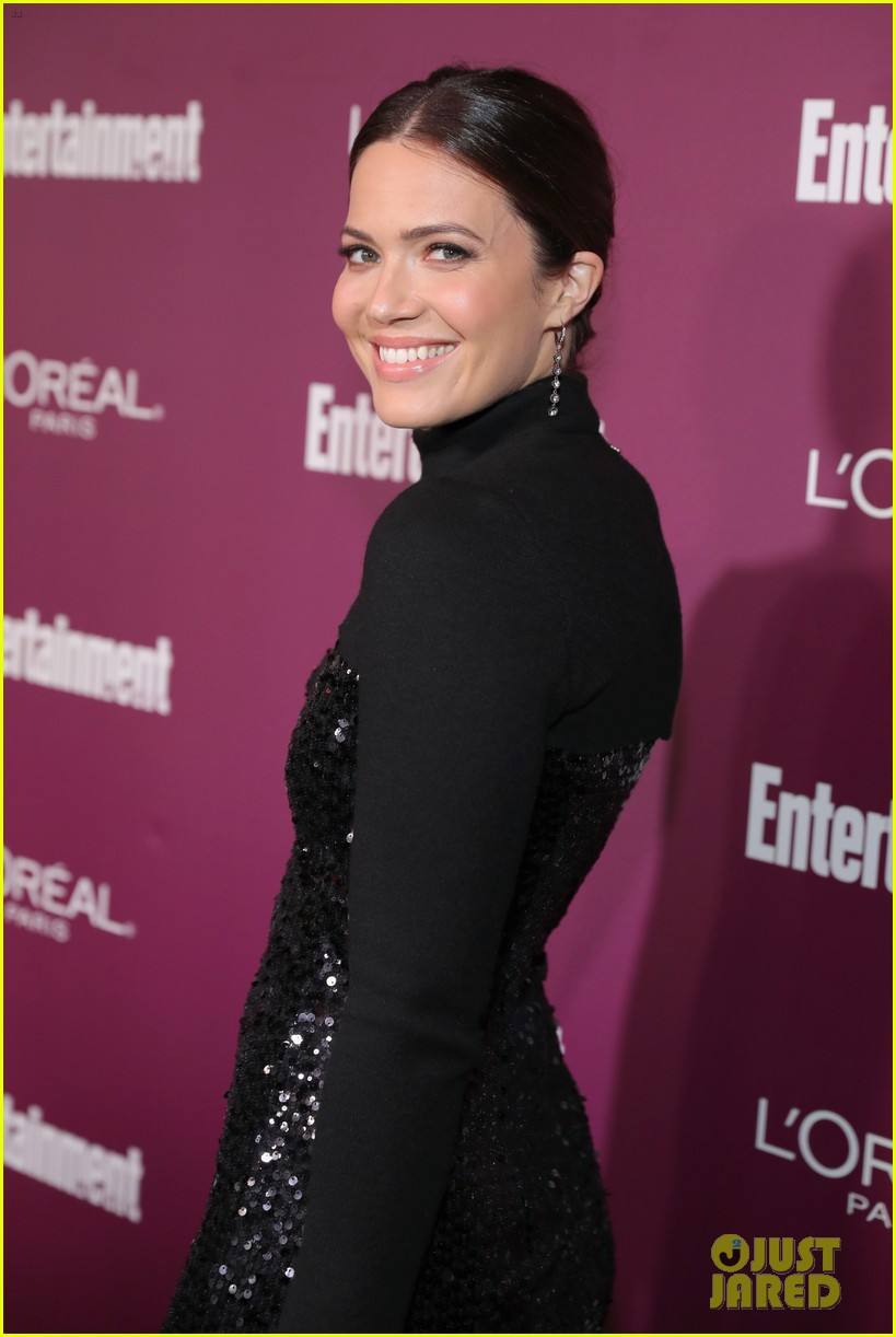 Mandy Moore Shows Off Engagement Ring at Pre-Emmys Party: Photo 3958133 ...