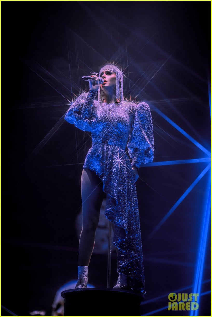 Katy Perry Launches 'Witness Tour' - See Set List & Photos!: Photo ...
