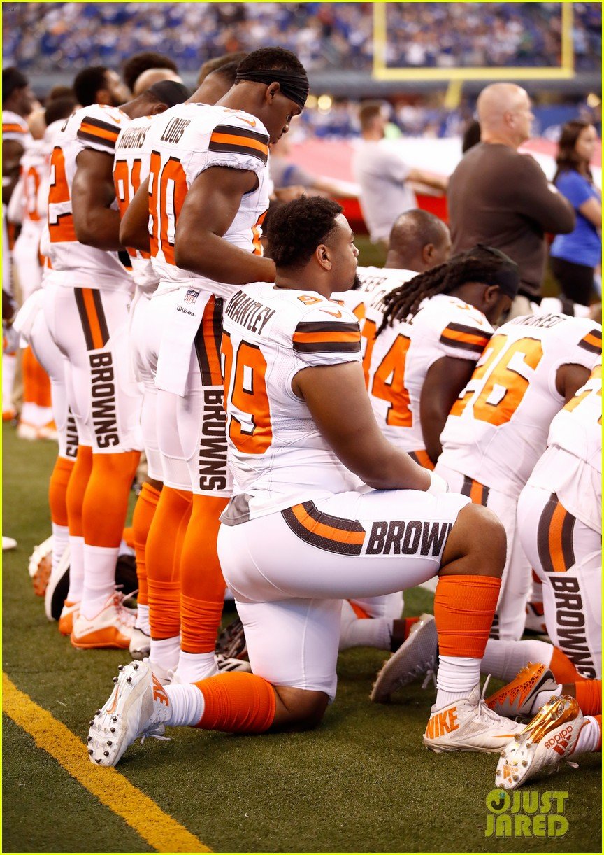 Celebrities React to NFL National Anthem Kneeling Protests - Read the ...