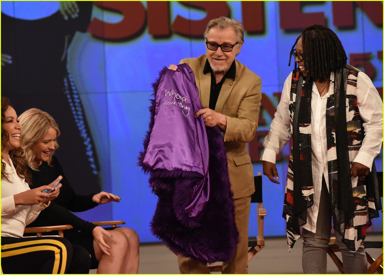 Whoopi Goldberg & 'Sister Act' Cast Reunite for 25th Anniversary ...