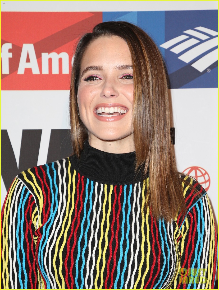 Connie Britton, Sophia Bush & Rashida Jones Team Up at International ...