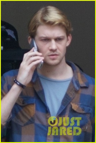 Joe Alwyn Spotted Filming on the Set of 'Boy Erased': Photo 3976370 ...