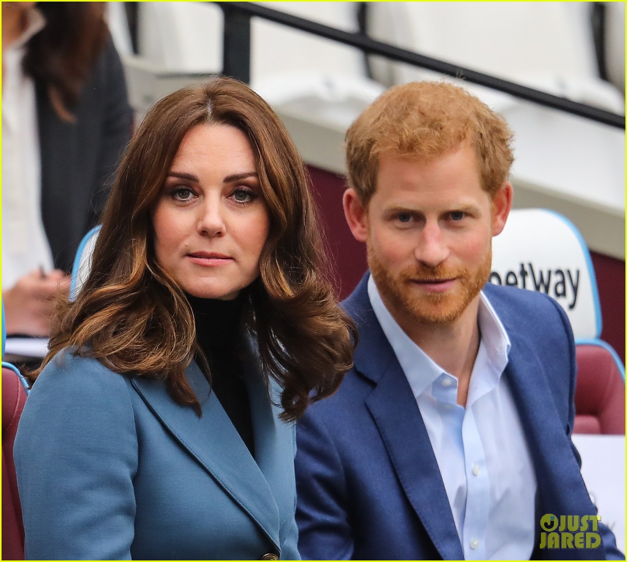 Pregnant Kate Middleton Makes Surprise Appearance at Coach Core ...