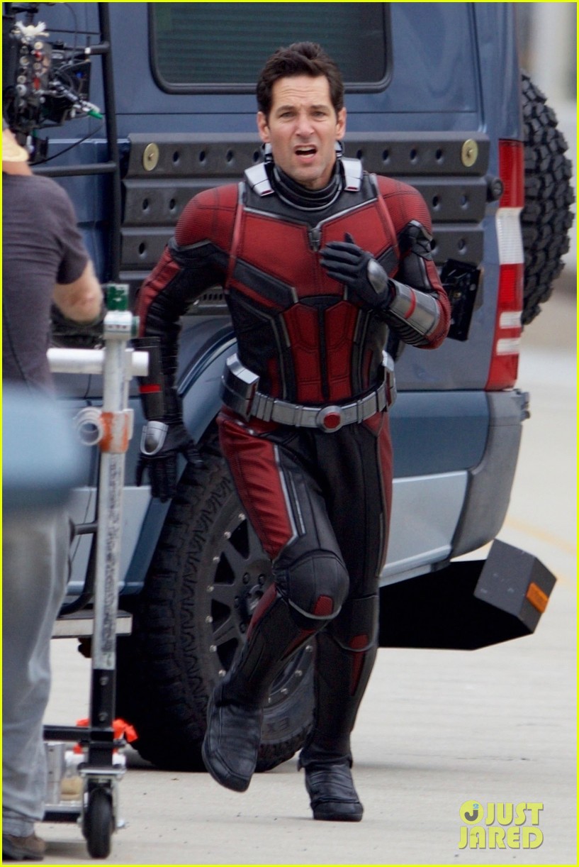 Paul Rudd Runs in Costume on the Set of 'Ant-Man and The Wasp' - First Look!: Photo 3972052 ...