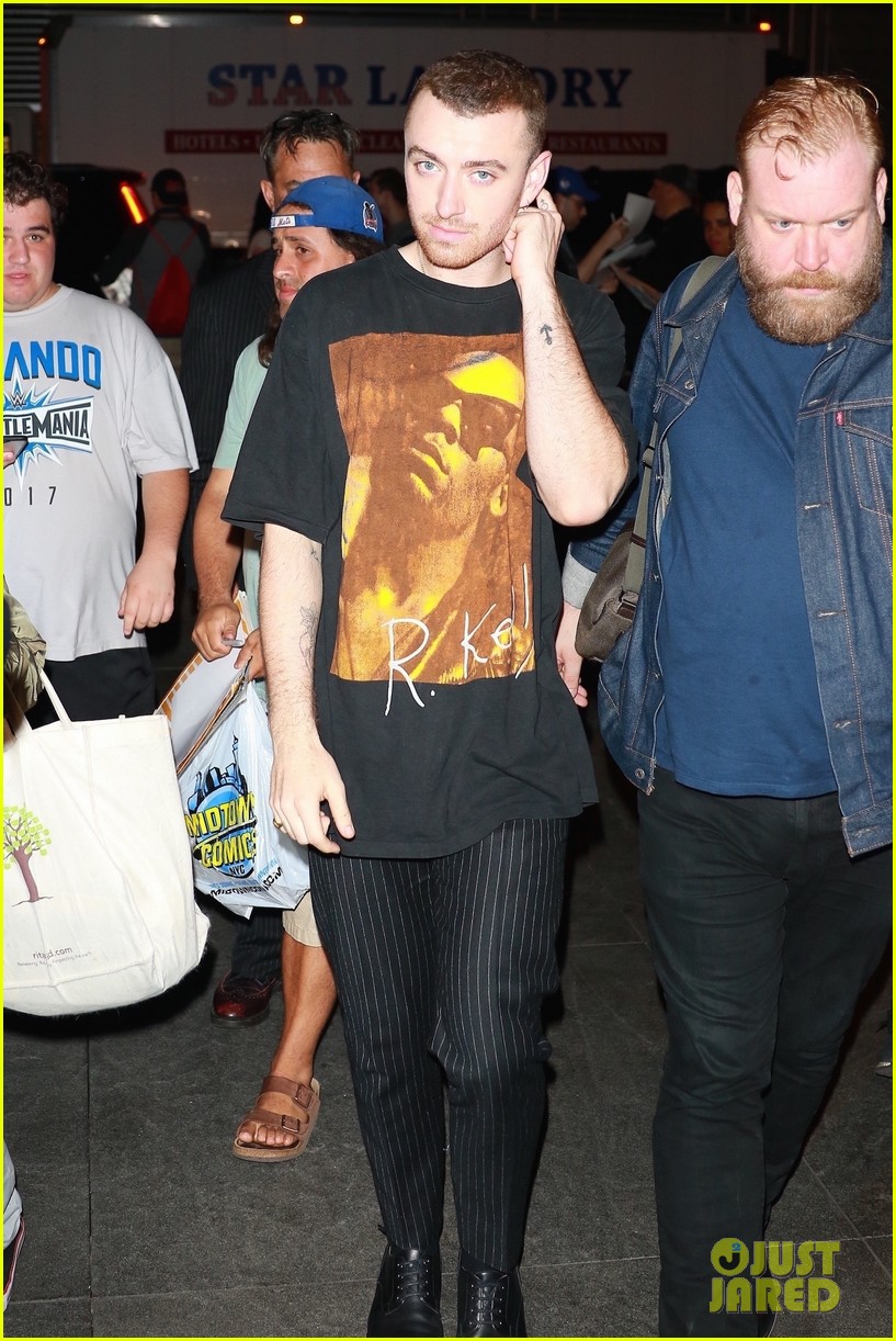 Sam Smith Performs 'Too Good at Goodbyes' & 'Pray' on 'SNL' (Videos ...