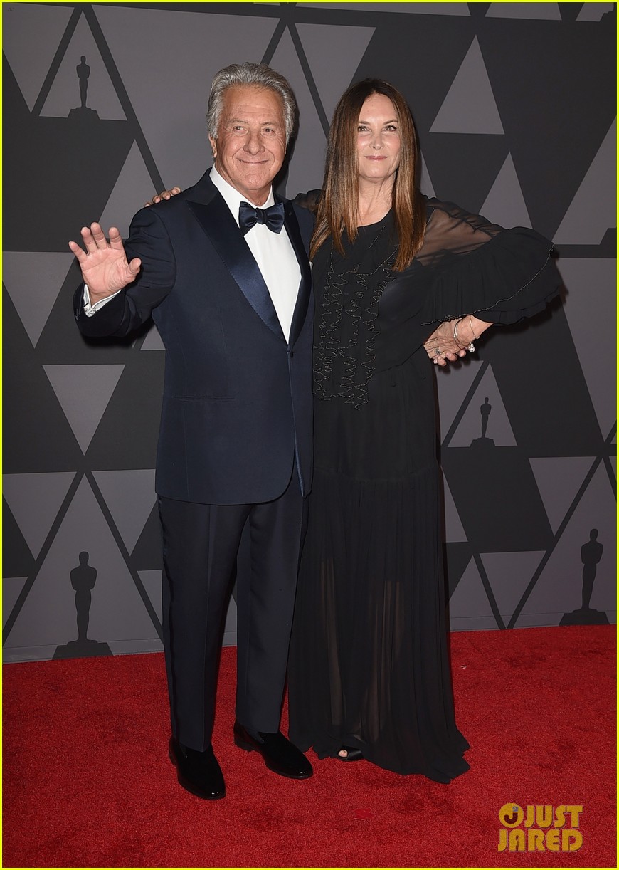 Donald Sutherland Accepts Lifetime Achievement Oscar at Governors ...