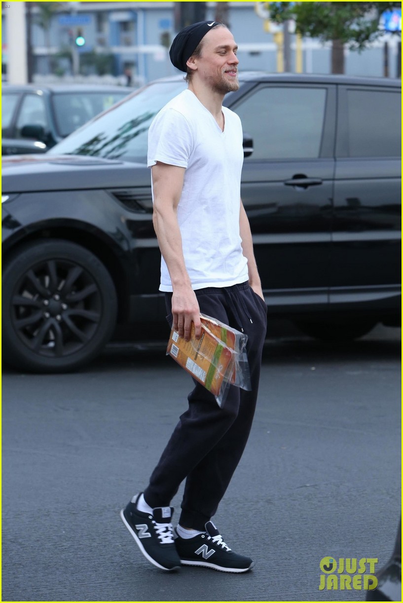 Charlie Hunnam Lets Out a Laugh While Running Errands: Photo 3986679 ...