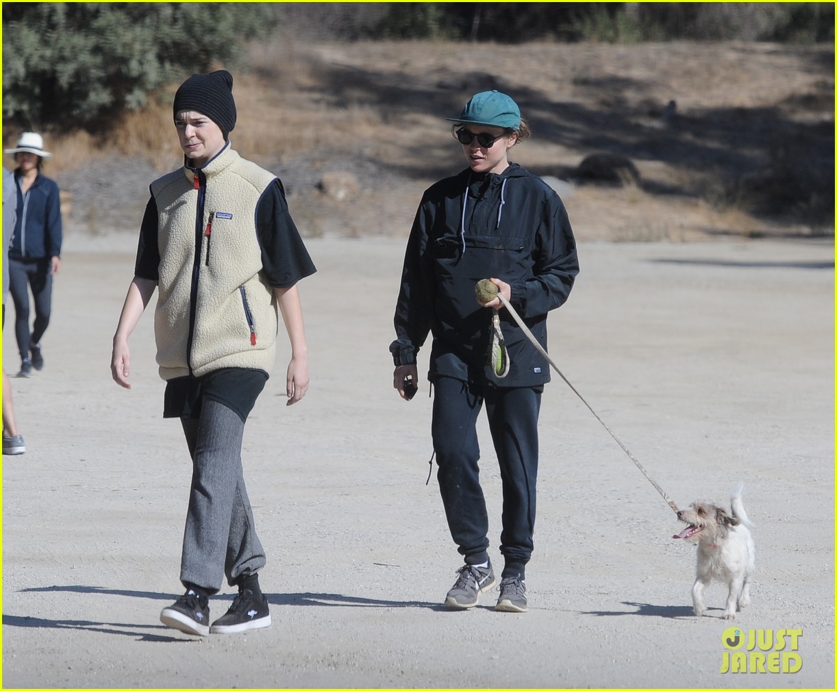 Ellen Page Steps Out With Girlfriend Emma Portner After Accusing Brett ...