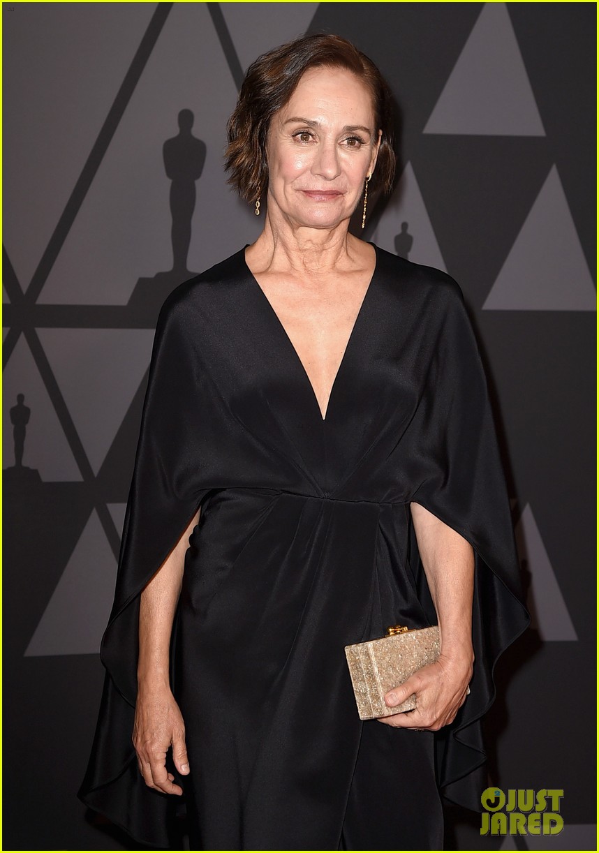 Sarah Paulson & Kristen Wiig Join More Amazing Women at Governors ...