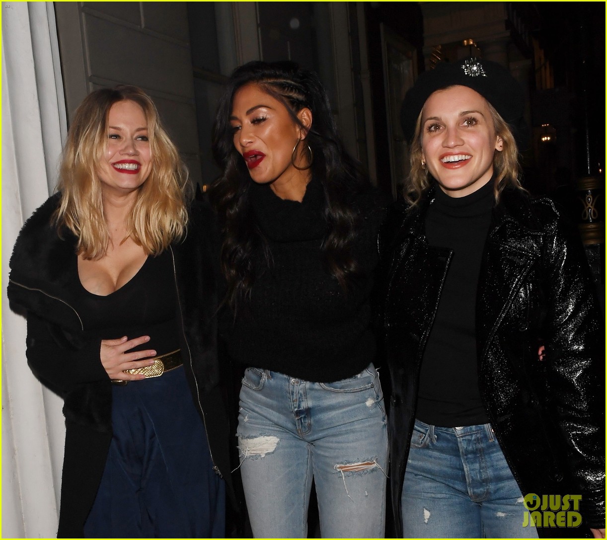 Nicole Scherzinger, Ashley Roberts & Kimberly Wyatt Have a Mini ...