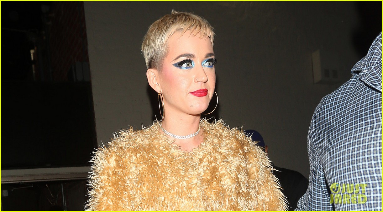 Photo: katy perry grabs food la 02 | Photo 3984725 | Just Jared ...