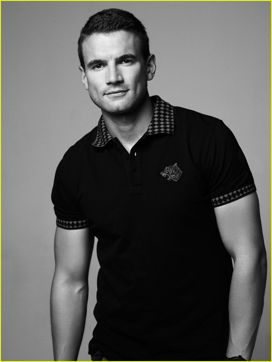 Get to Know Alex Russell with These 10 Fun Facts (Exclusive): Photo ...