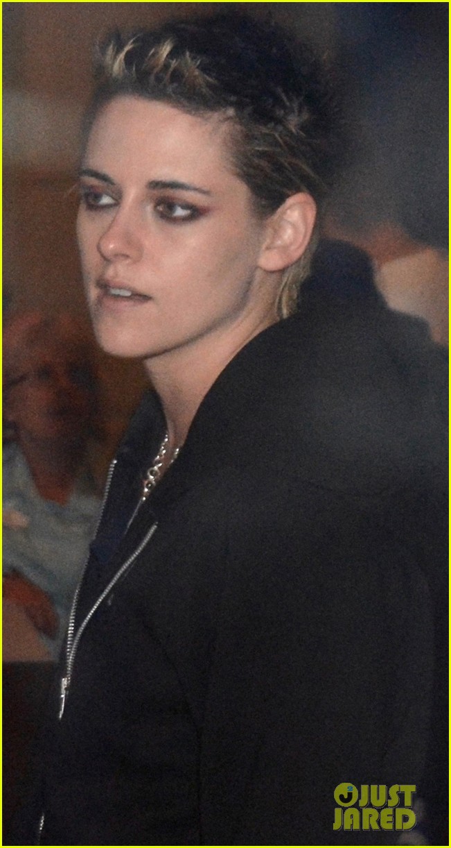 Kristen Stewart Spends Halloween at Dodgers vs. Astros World Series ...