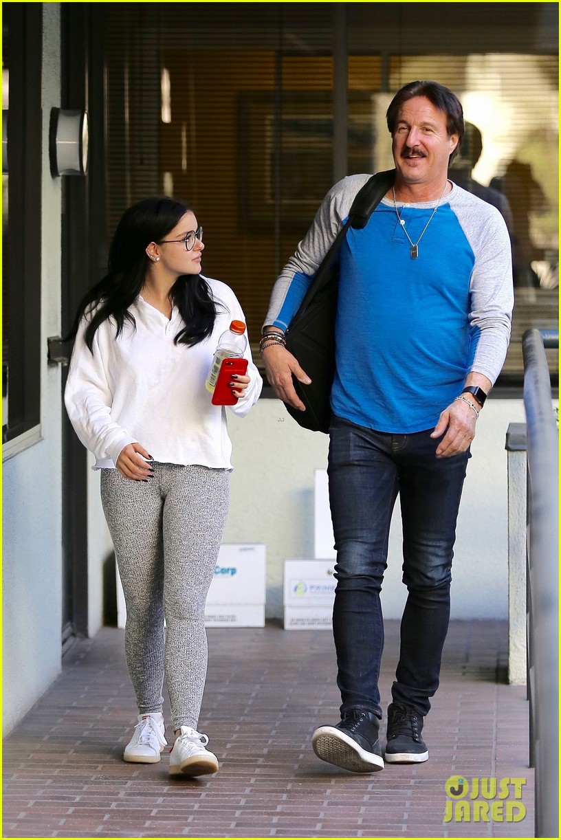 Ariel Winter is All Smiles While Spending the Day With Her Dad: Photo ...
