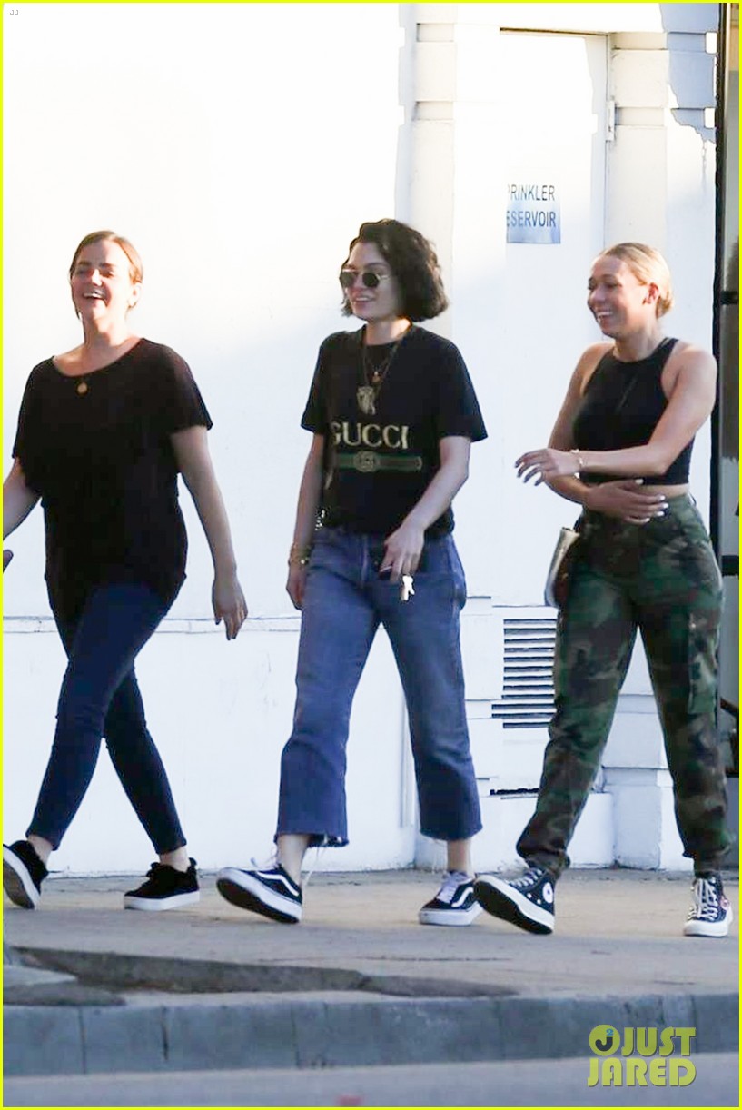 Jessie J Goes on a Shopping Spree in Los Angeles!: Photo 4001220 ...