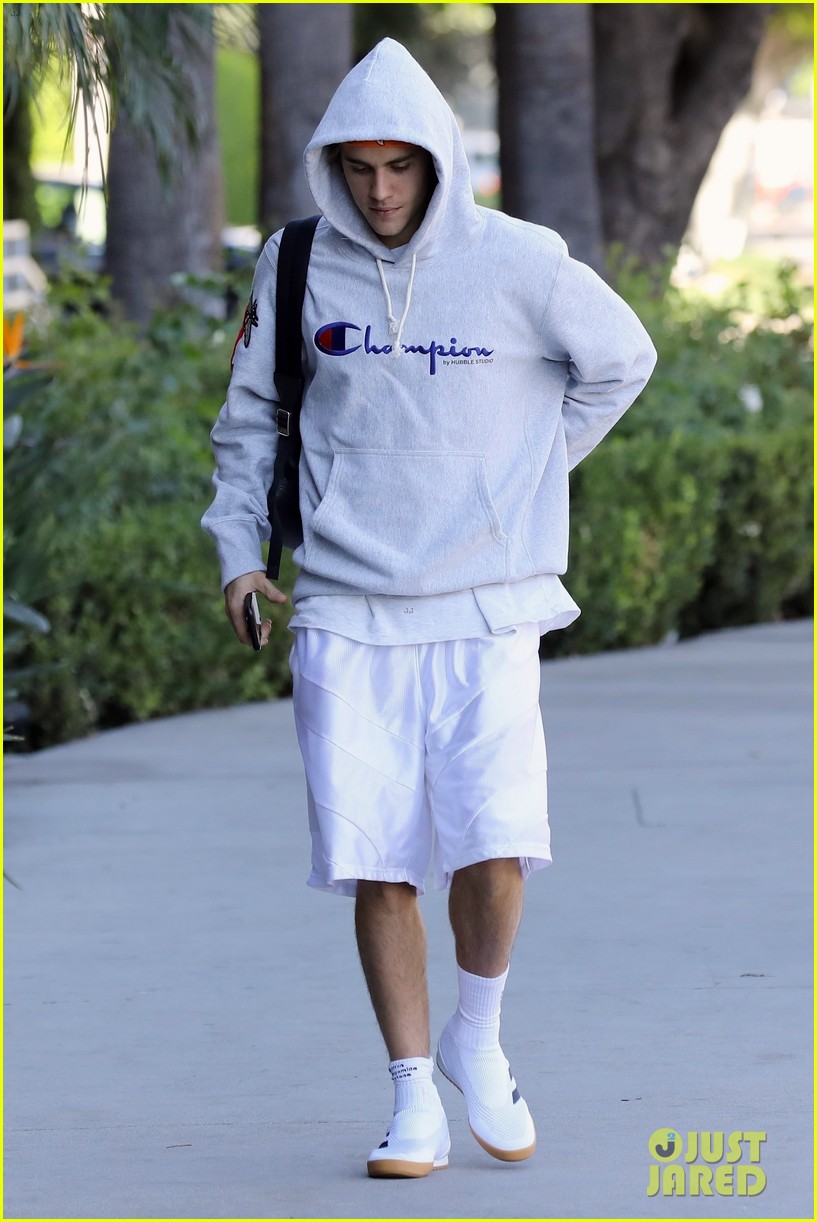 Justin Bieber Hits the Gym & Goes for a Hike at Runyon Canyon!: Photo ...