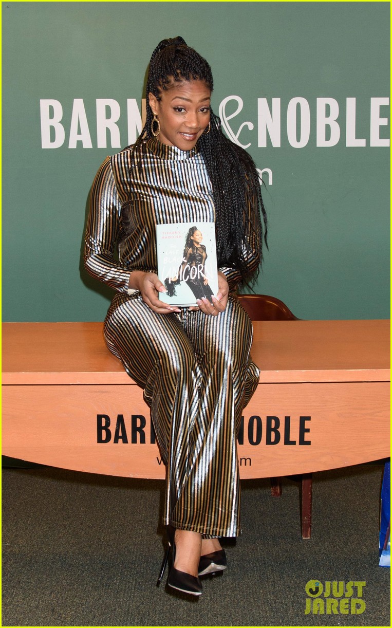 Tiffany Haddish Thanks Bullies For Her Memoir Inspiration: Photo ...