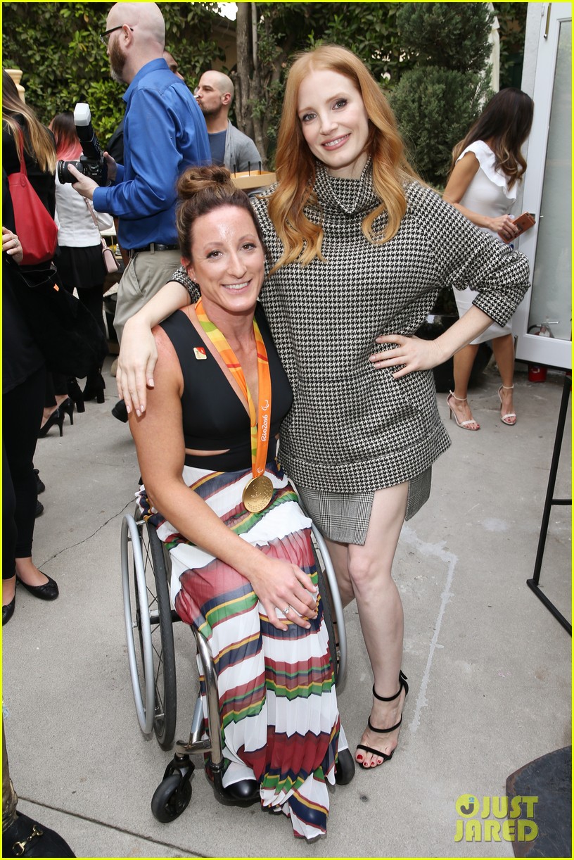 Jessica Chastain Meets Sports Stars at Gold Meets Golden Event!: Photo ...