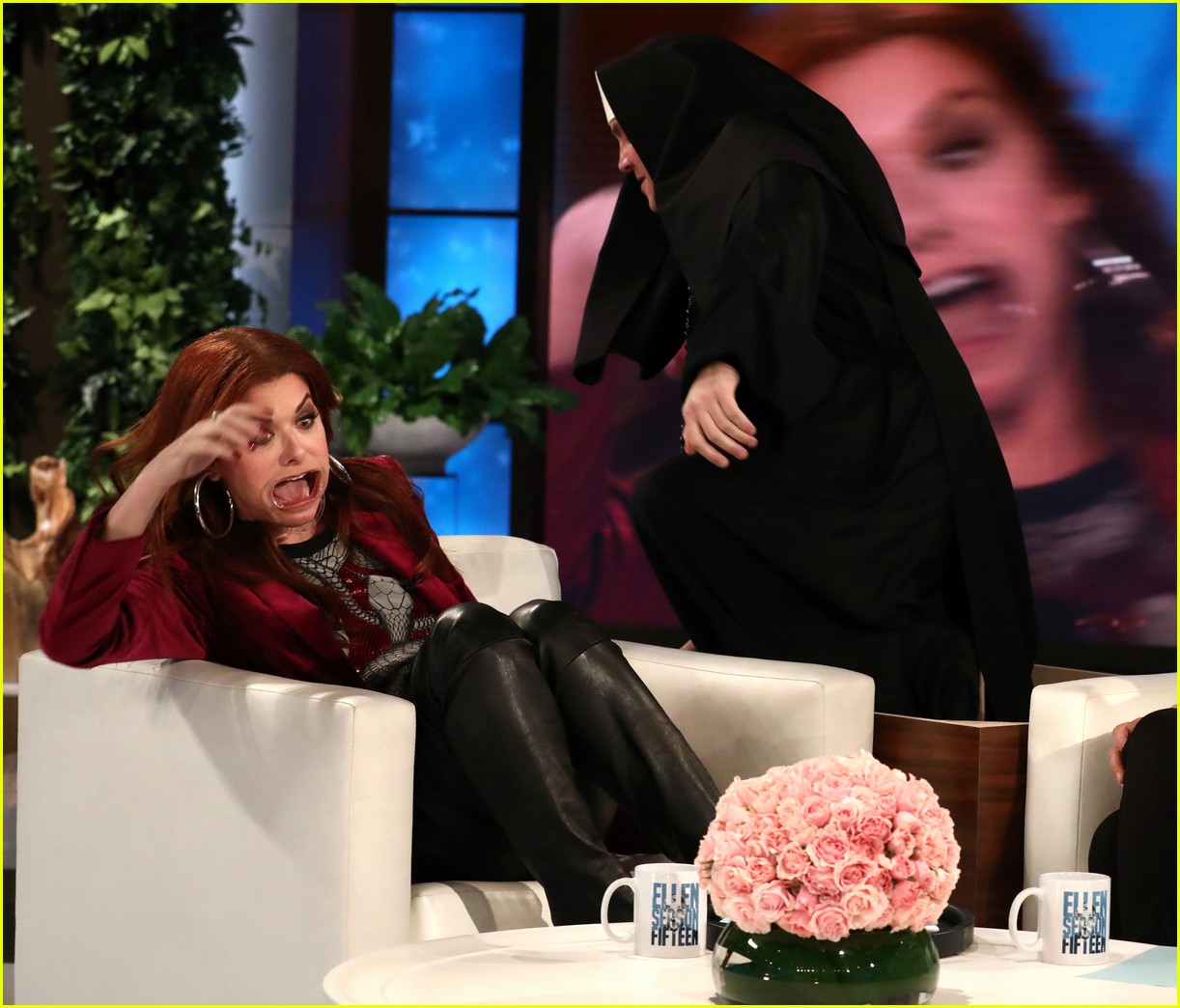 Ellen DeGeneres Scares Debra Messing While Playing 'Speak Out' - Watch ...