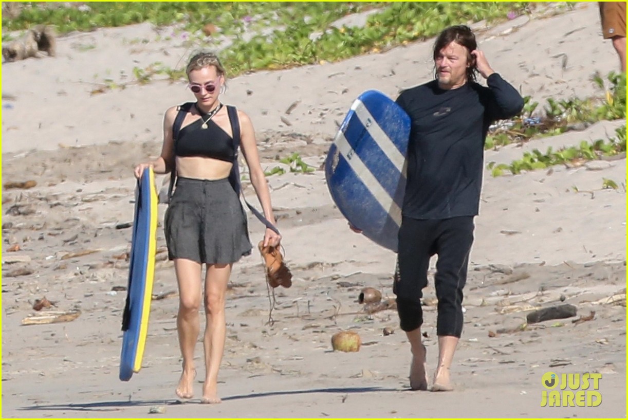 Diane Kruger & Norman Reedus Cuddle on the Beach in Costa Rica - See ...