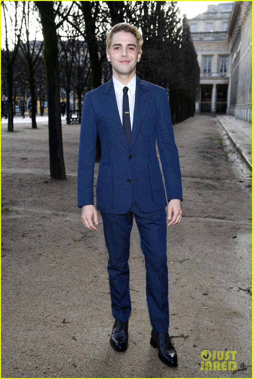 James Marsden Brings Son Jack to Louis Vuitton Menswear Paris Fashion ...