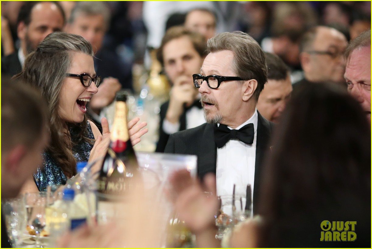 Gary Oldman Wins Best Actor for 'Darkest Hour' at Critics' Choice Awards 2018!: Photo 4013365 ...
