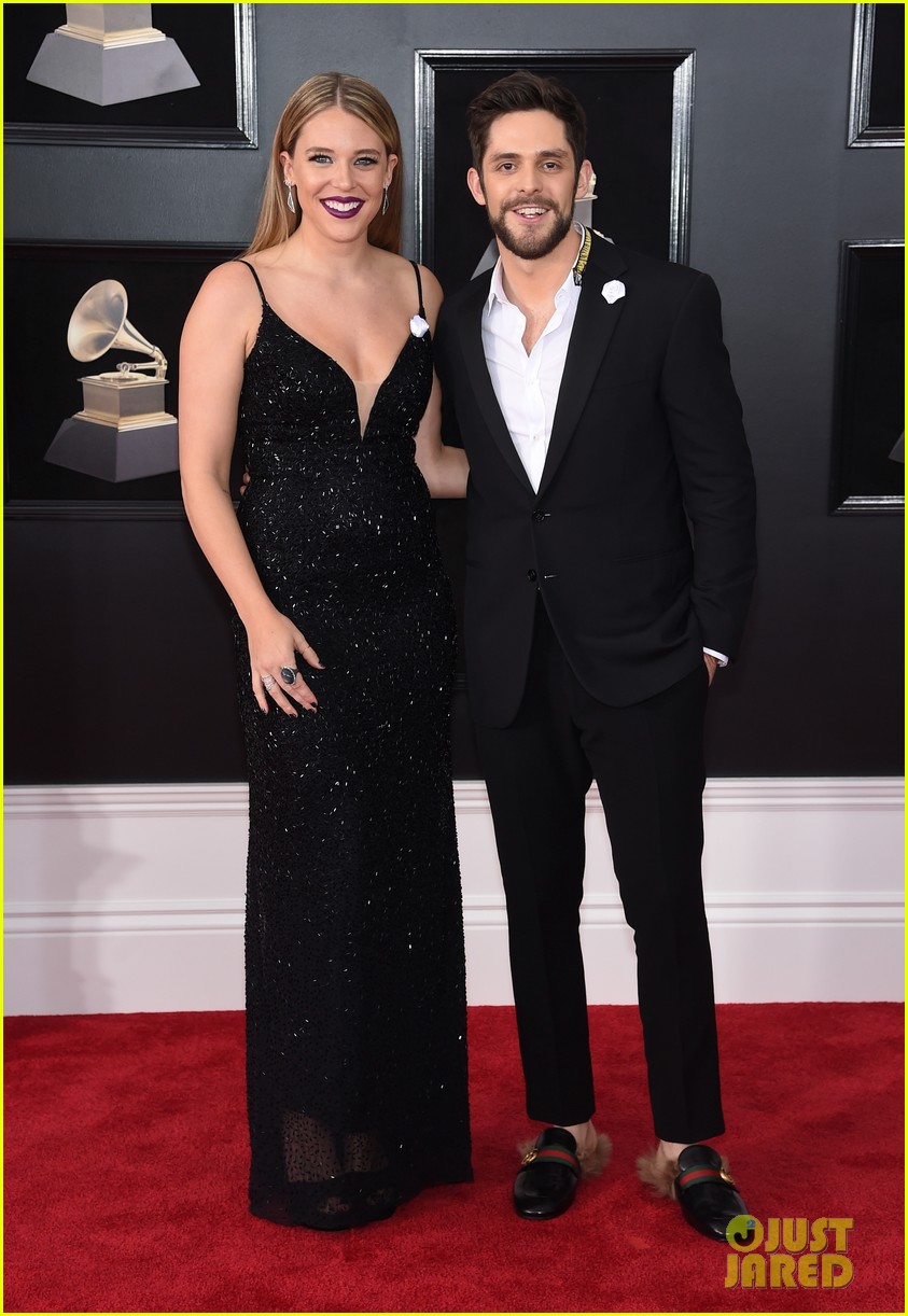 Thomas Rhett & Wife Lauren Akins Wear Matching White Roses at Grammys ...