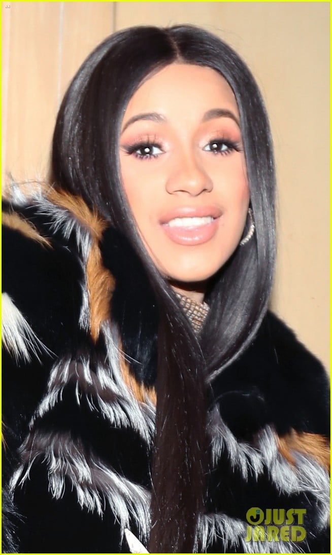 Cardi B Slams Reports She's Pregnant, Jokes She's 'Just Getting Fat ...