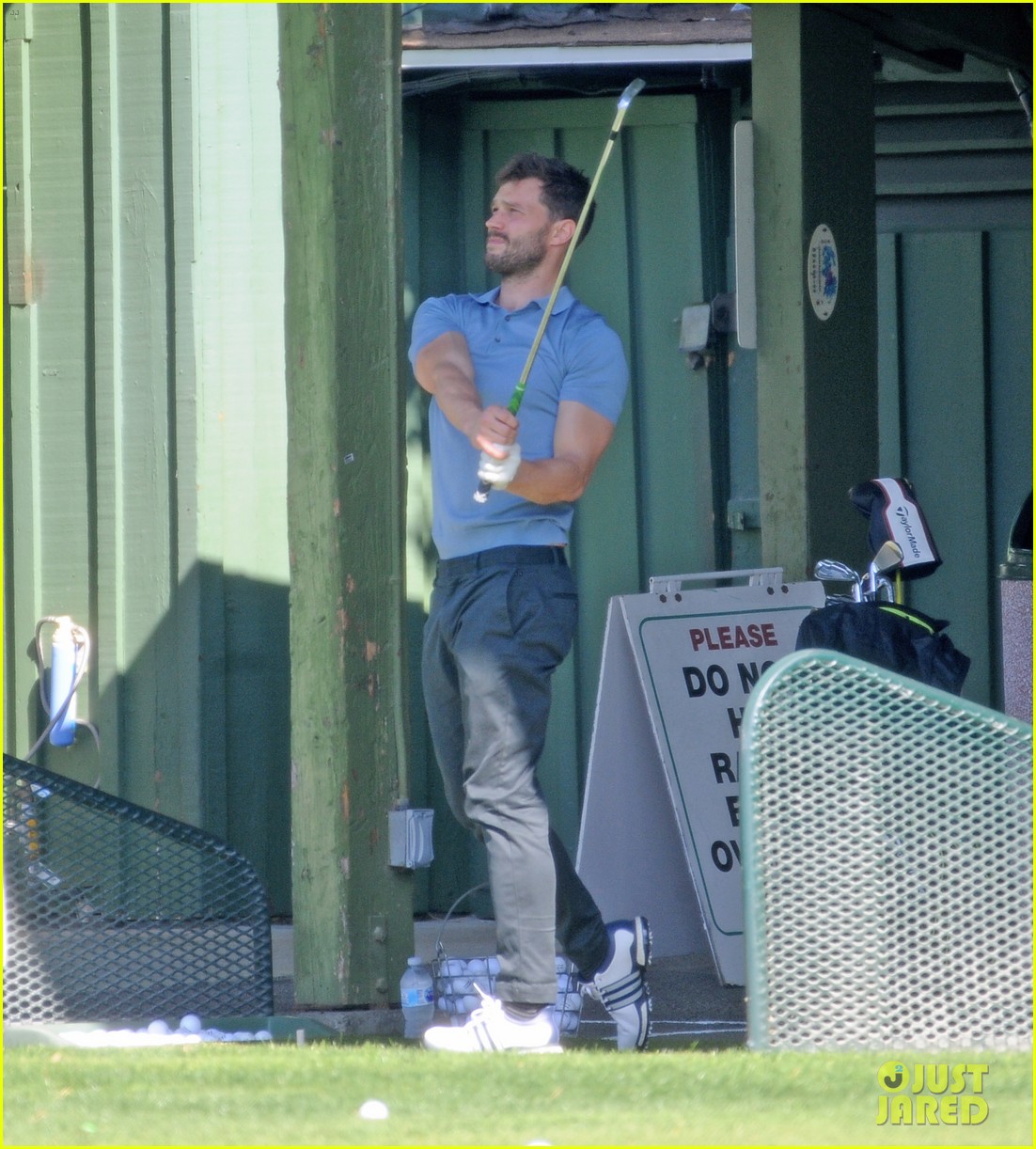 Jamie Dornan Flaunts His Biceps at the Driving Range!: Photo 4032421 ...