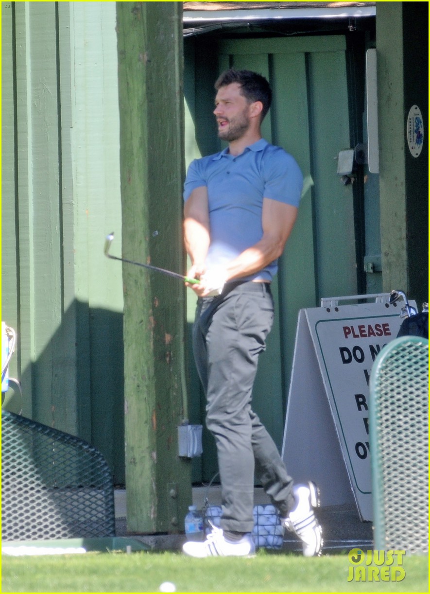 Jamie Dornan Flaunts His Biceps at the Driving Range!: Photo 4032433 ...
