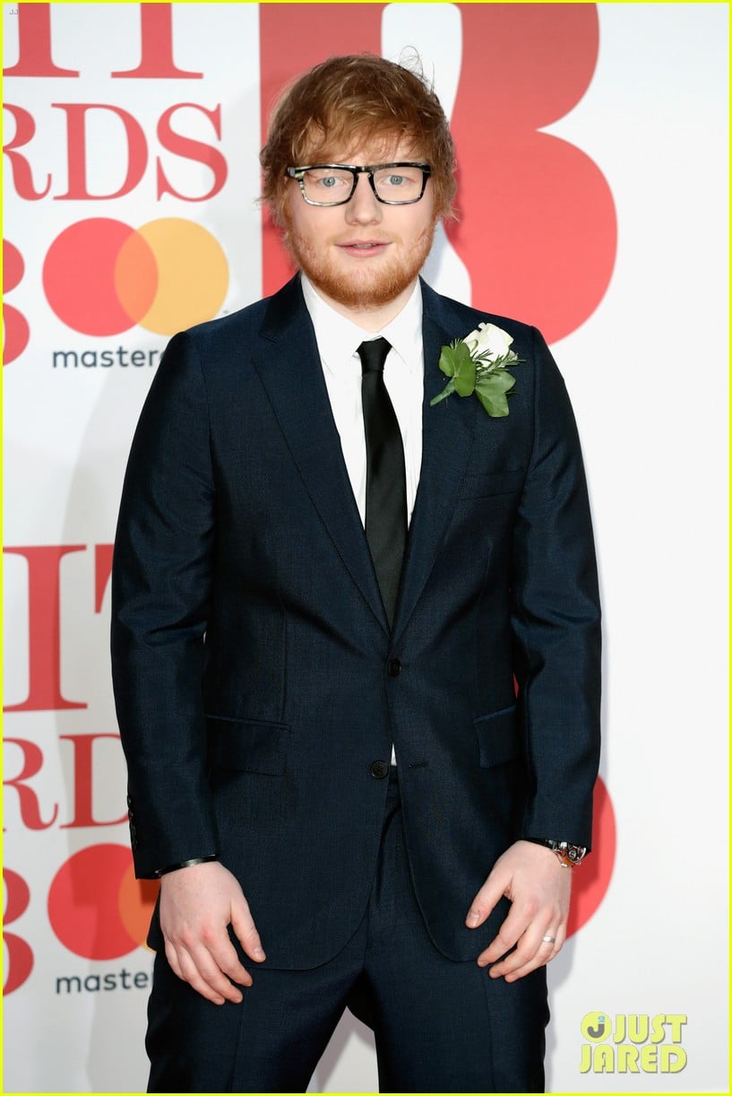 Ed Sheeran Responds to Marriage Rumors, Explains That Ring on His ...