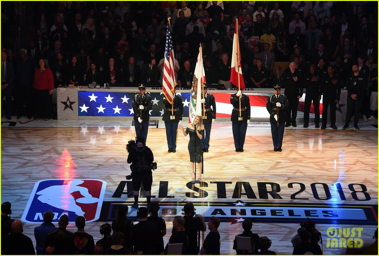 Fergie Performs the National Anthem at the NBA All-Star Game 2018!: Photo 4035443 | Fergie ...
