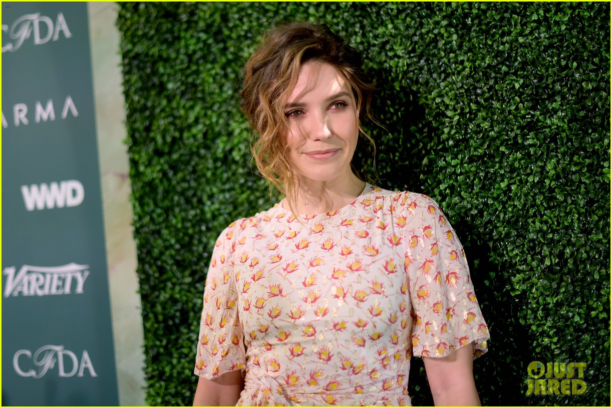 Lea Michele, Sophia Bush, & Jaime King Bring Runway Looks to the Red ...