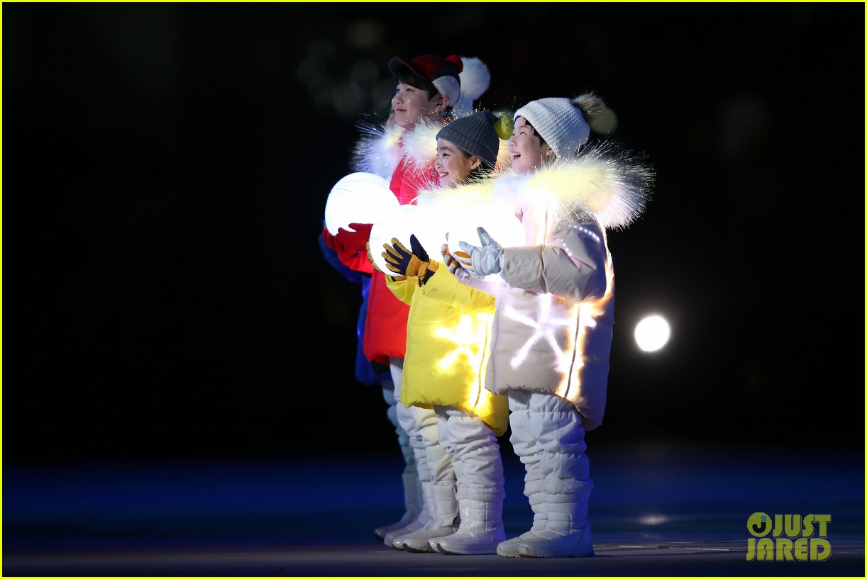 CL, EXO & Martin Garrix Perform at Winter Olympics 2018 Closing ...