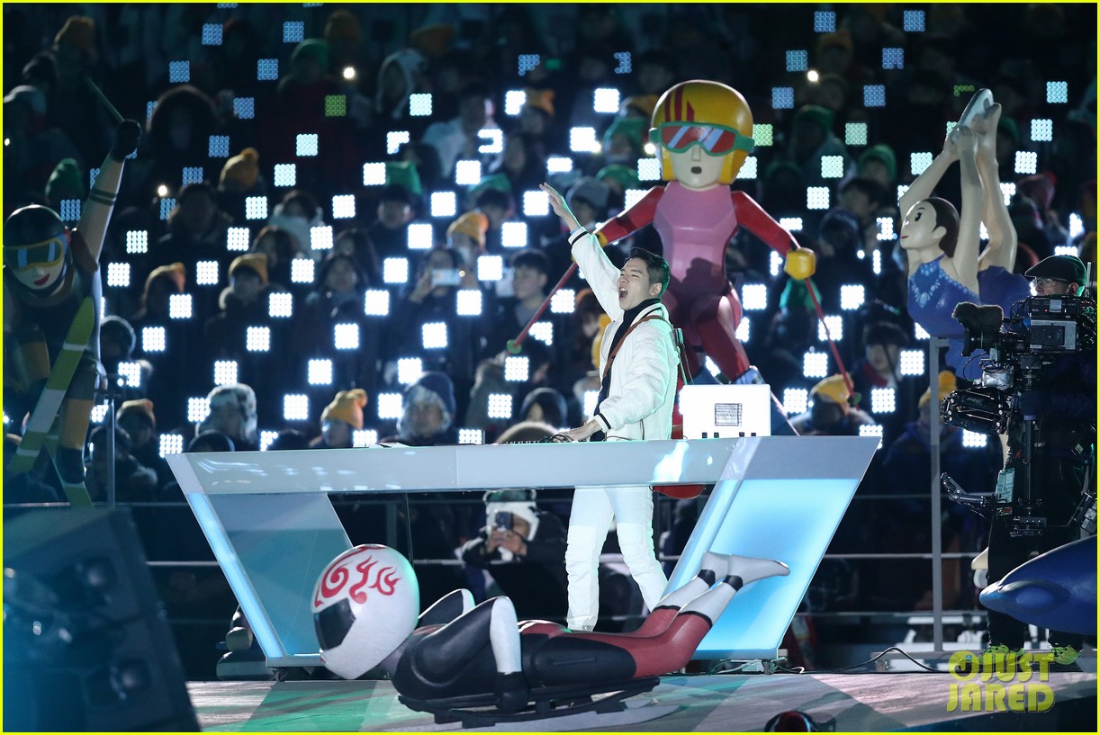 CL, EXO & Martin Garrix Perform at Winter Olympics 2018 Closing ...