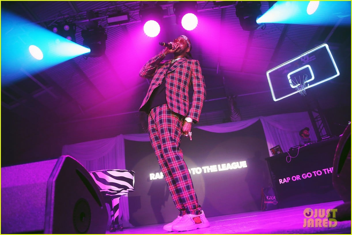 New Dad Travis Scott Performs During All-Star Weekend: Photo 4034702 ...