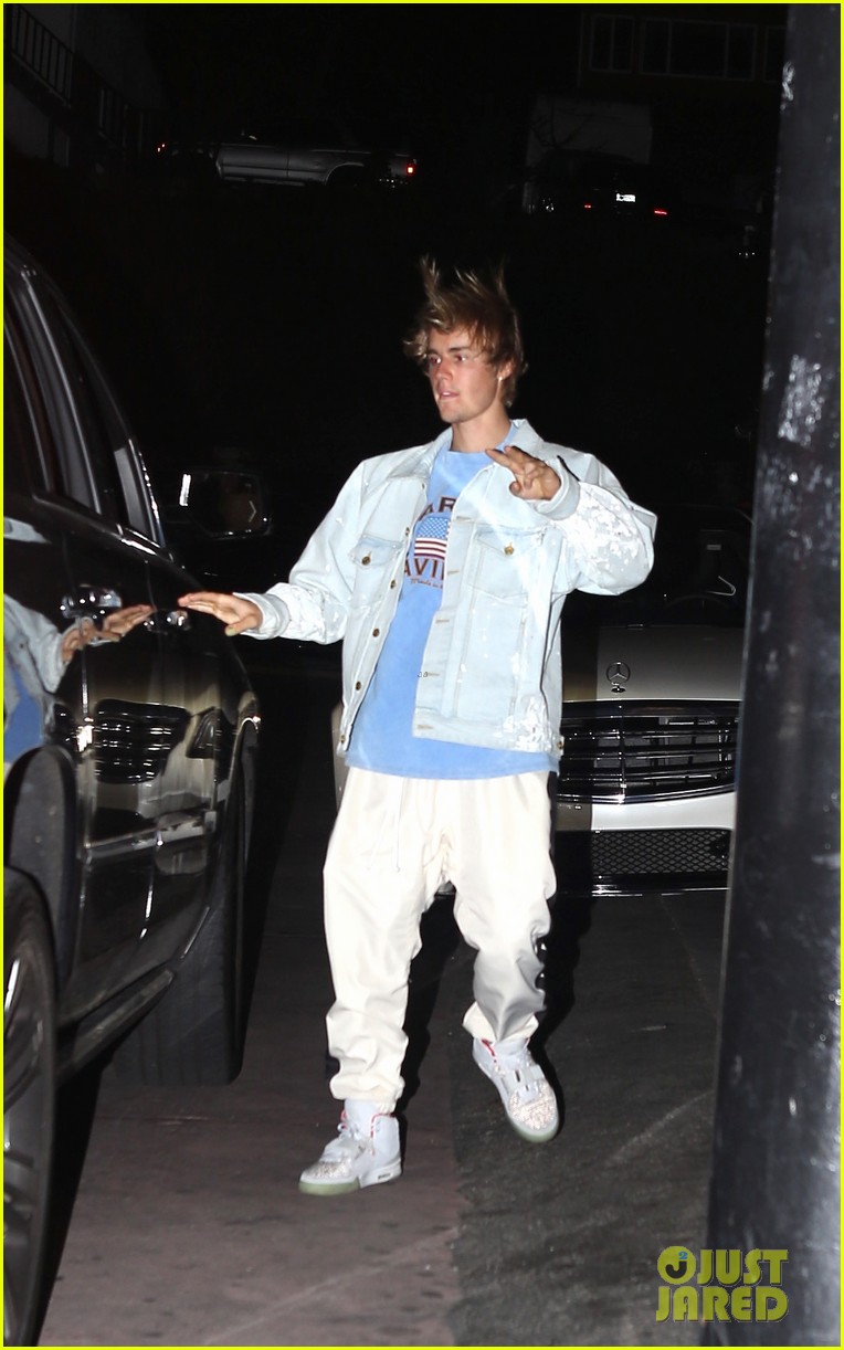 Justin Bieber Stops By Concert With Baskin Champion!: Photo 4053714 ...