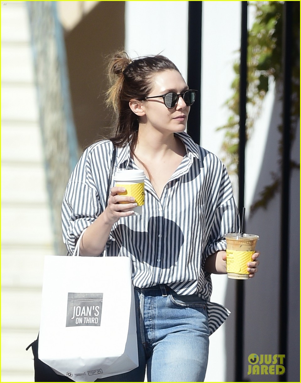 Elizabeth Olsen Looks Cute While Out for a Coffee Run!: Photo 4057528 ...